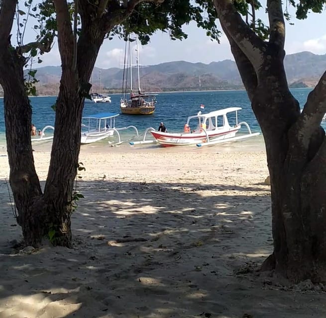 Island Hopping Gili Asahan, Gede, Rengit, Layar & Goleng | GetYourGuide