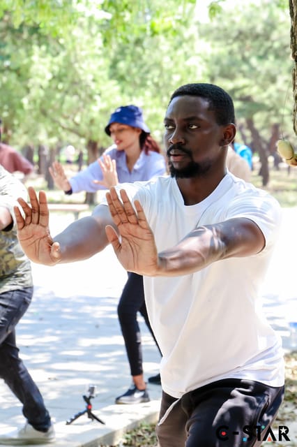 Experiencia de Tai Chi y Ceremonia del Té en Pekín | GetYourGuide