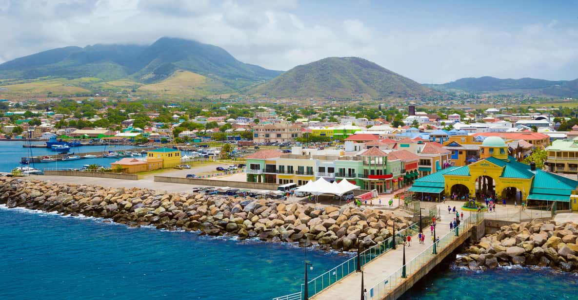 Basseterre: Festung Brimstone Hill & Strand Landausflug | GetYourGuide