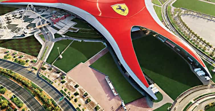 Dubai: Ferrari World+Boleto Warner Bros con traslado al hotel ...