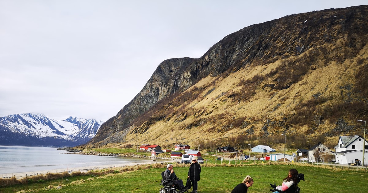 Tromsø: Fjords, Kvaløya & Sommarøy Accessible Tour w/ Lunch | GetYourGuide