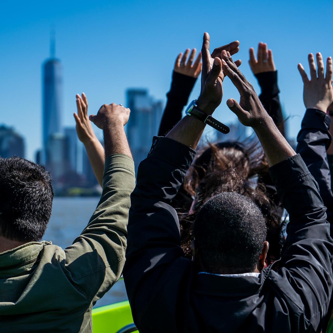 NYC: Circle Line "The Beast" Midtown/Downtown Speedboat Ride | GetYourGuide