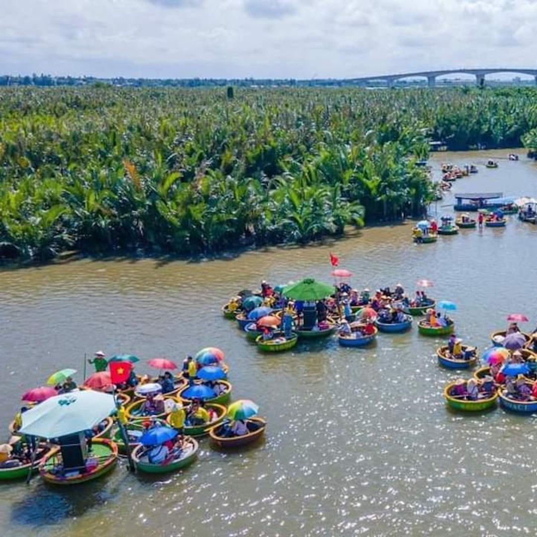 Hoi An : Bamboo Basket Boat Tour and Transfer | GetYourGuide