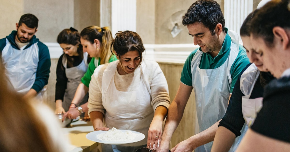 Naples: Pizza-Making Workshop with Drink and Appetizer | GetYourGuide