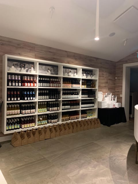 Wine & Cheese Afternoon Wine Tours in NOTL | GetYourGuide