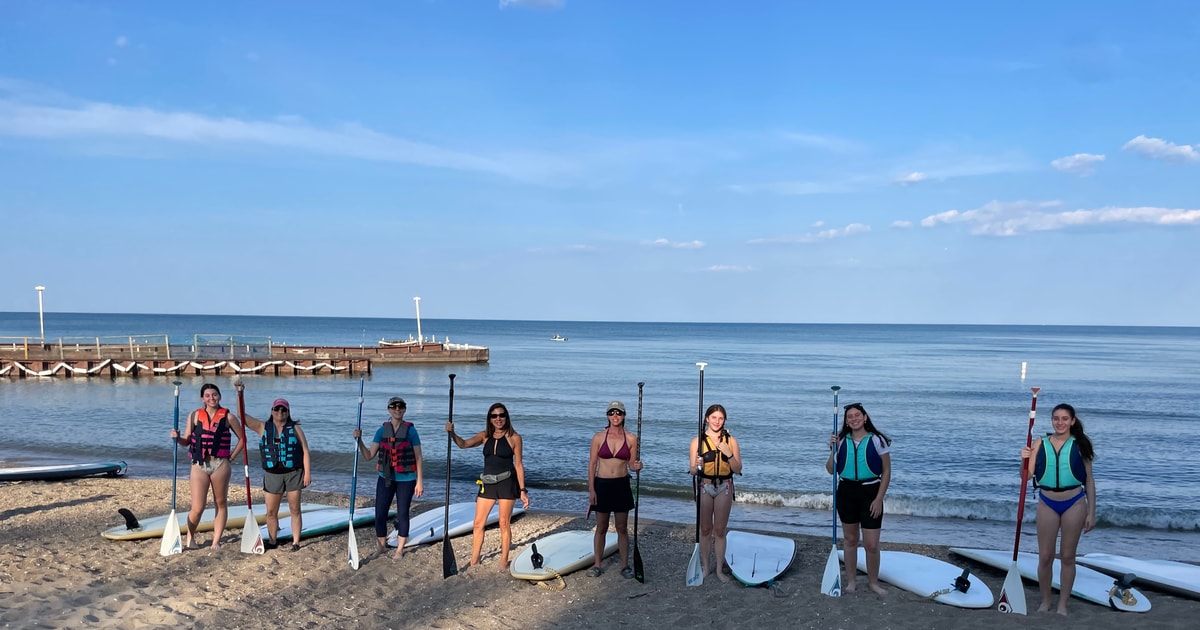 Chicago & North Shore Stand Up Paddle board lessons & tour | GetYourGuide