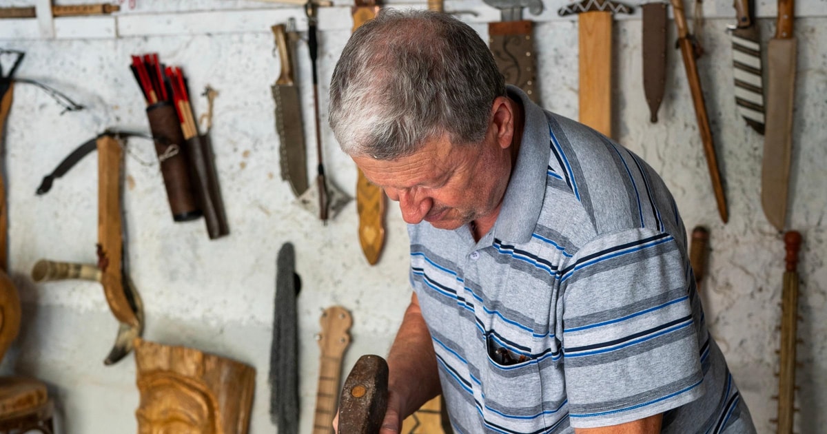 Workshop with the Master Stonemason of San Donato | GetYourGuide