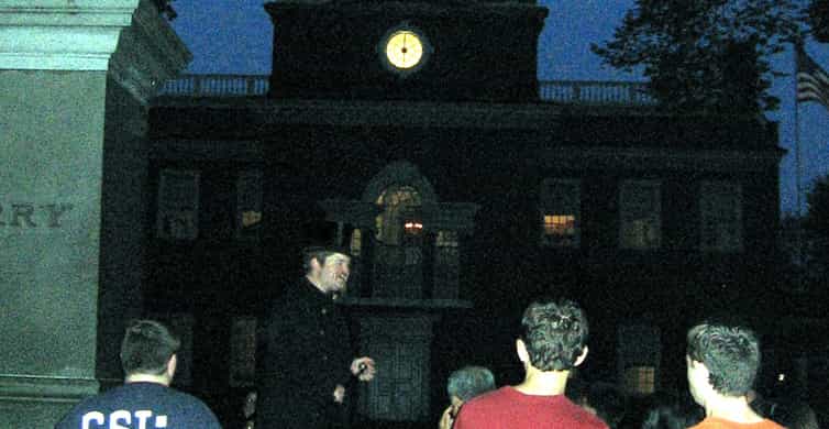 Philadelphia Ghost Tour by Candlelight | GetYourGuide