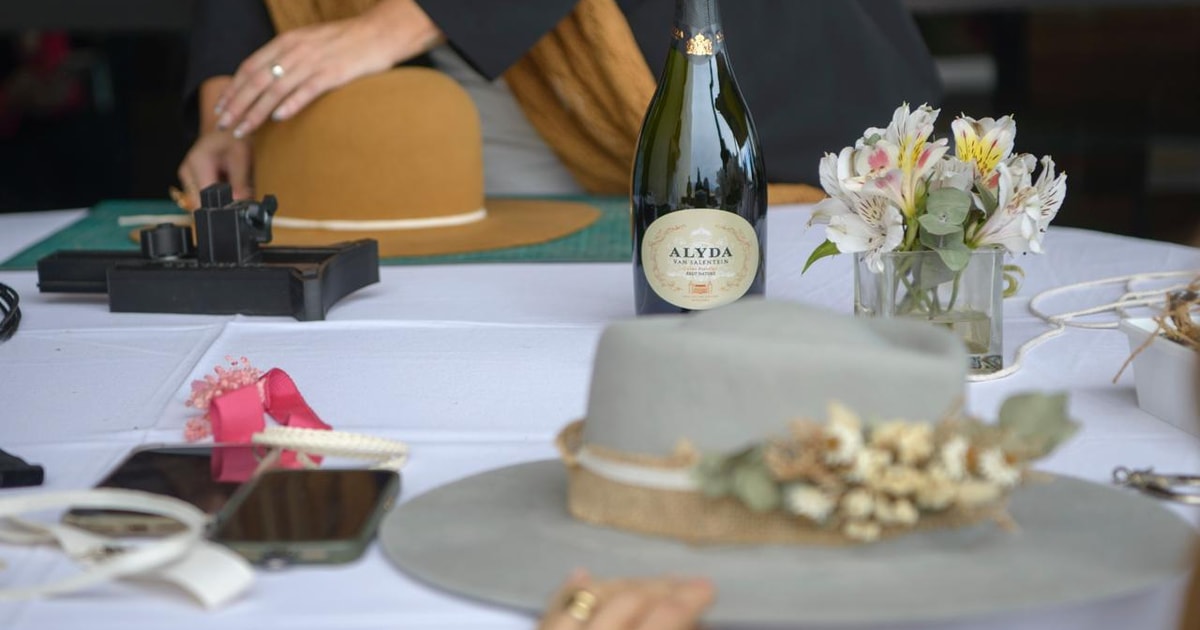 Buenos Aires: Hat Making Workshop in Recoleta | GetYourGuide