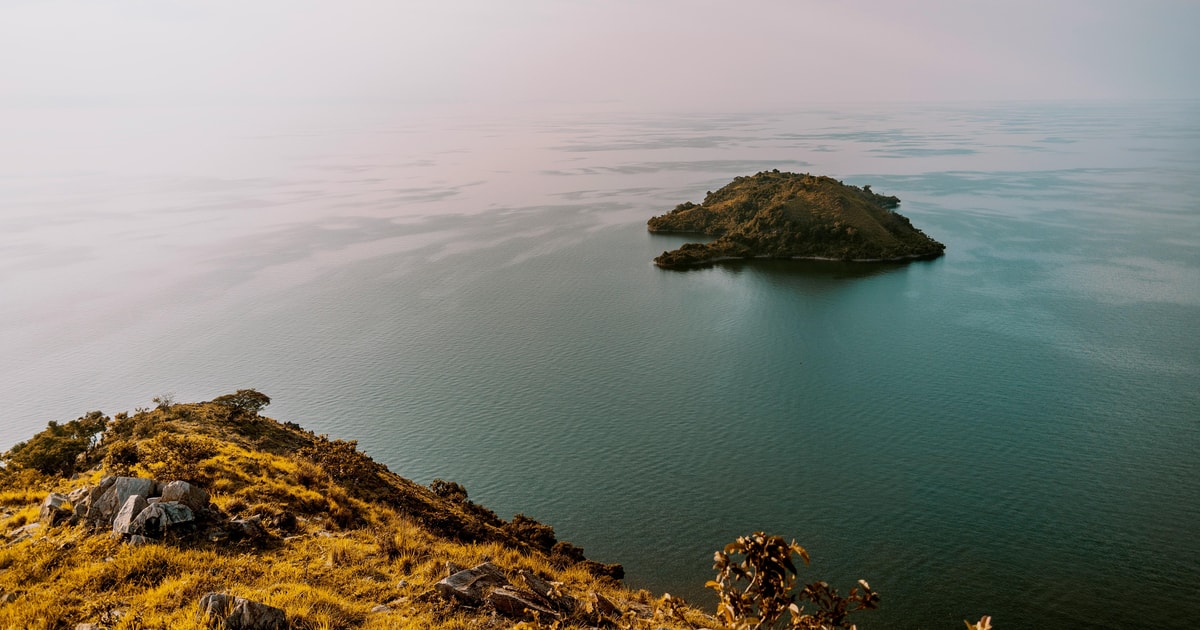 Rwanda: Lakeside Exploration Tour with Kayaking & Guide | GetYourGuide