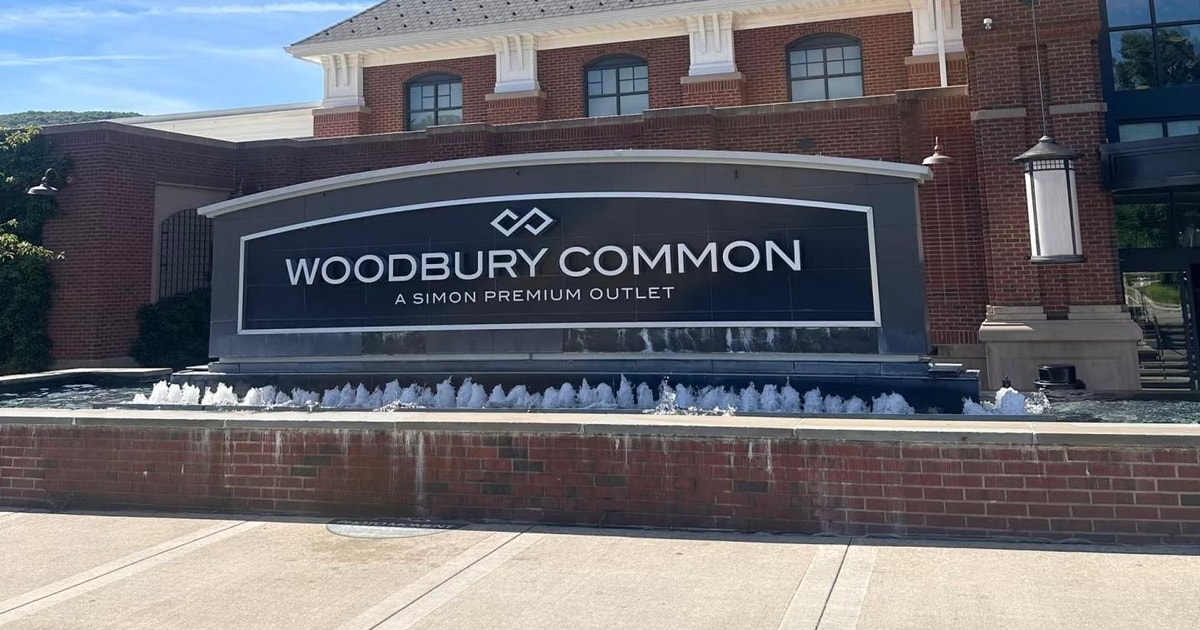 Private Transfer: Woodbury Common Outlets From Manhattan | GetYourGuide