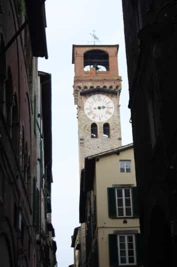 BASIC Lucca: join a 'must see' walking tour! (English) | GetYourGuide
