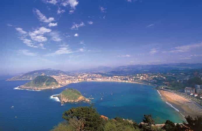 Din Bilbao: Țara Bascilor 3 orașe în 6 zile cu autocarul | GetYourGuide
