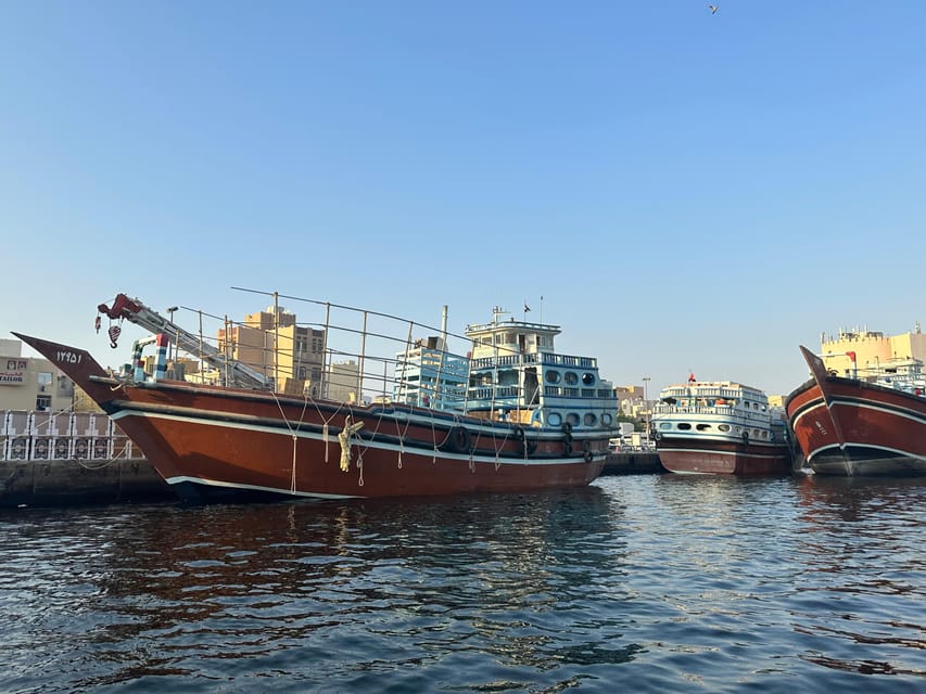 Dubai: Gamla stan, souker, museer och provsmakningar med Abra ...