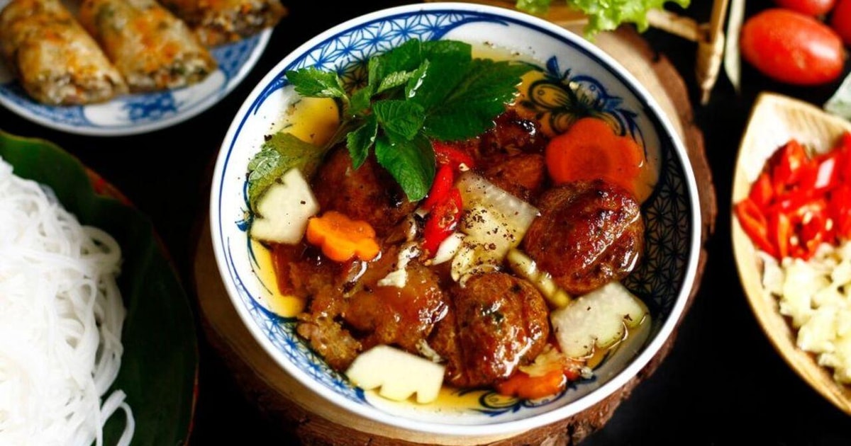 From Hanoi : Hanoi Street Foodie Tour | GetYourGuide