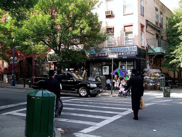 NYC: Rondleiding door Bronx, Queens en Brooklyn per bus | GetYourGuide