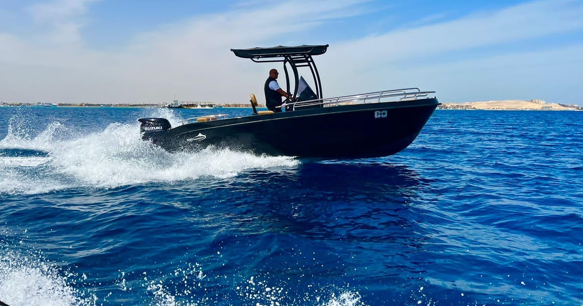 Safaga: Giftun-øen speedbådstur til Orange Bay med frugt | GetYourGuide