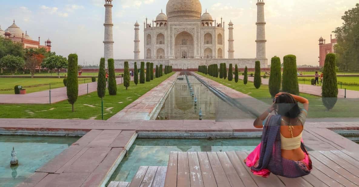 "Met de auto van Delhi naar Agra: Een dagtocht naar Taj Mahal & Agra ...