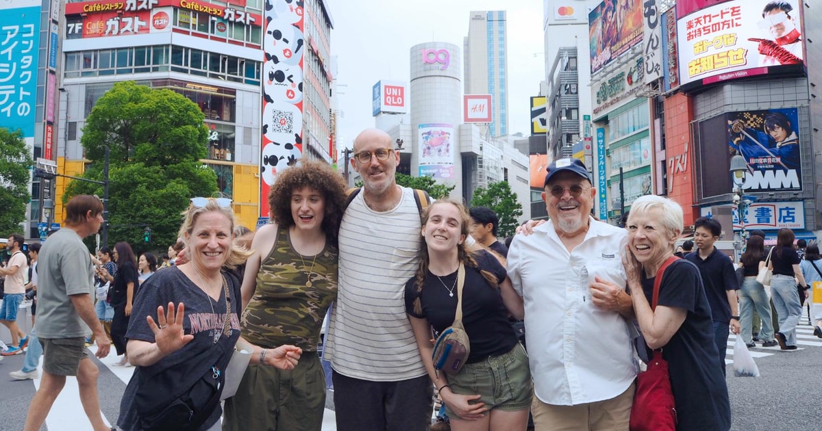 Tokio: tour privado a pie con un guía local de la generación Z ... Tokio: tour privado a pie con un guía local de la generación Z ...