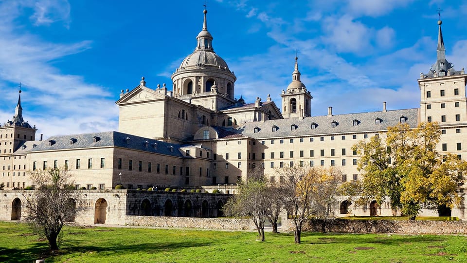 Madrid Audioguide - TravelMate app for your smartphone | GetYourGuide