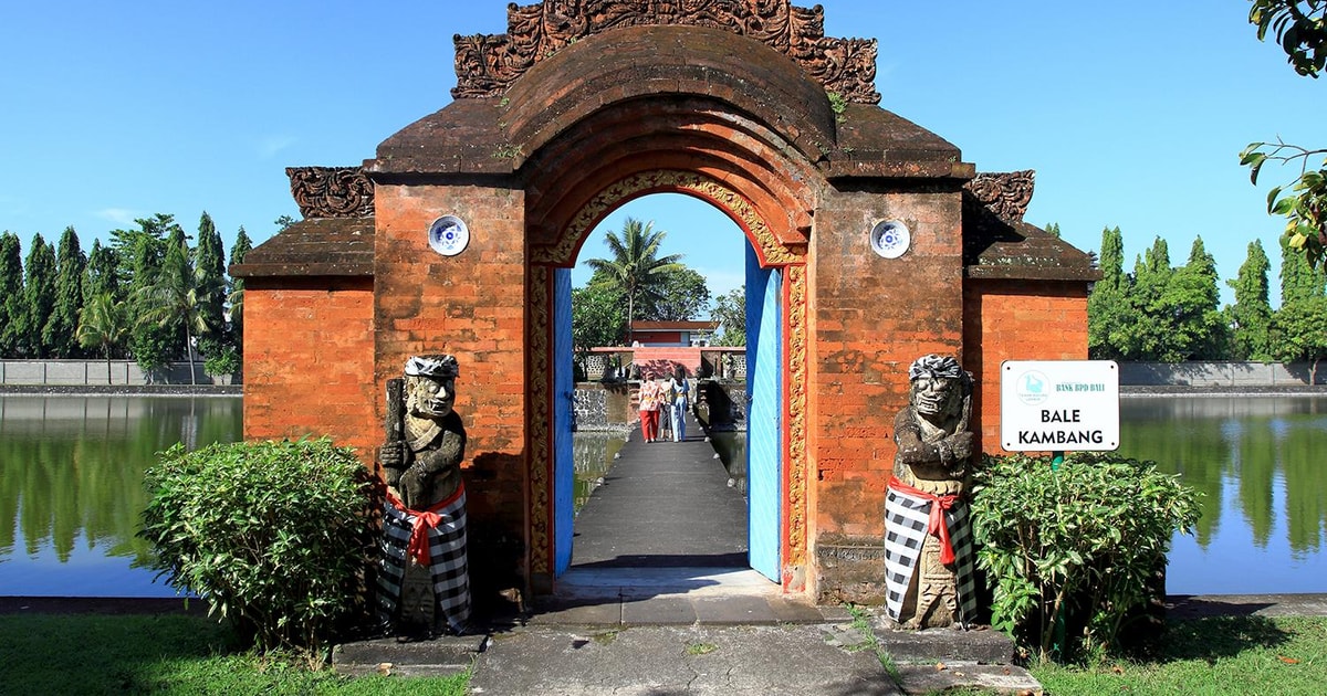 マタラム市内ツアー | GetYourGuide