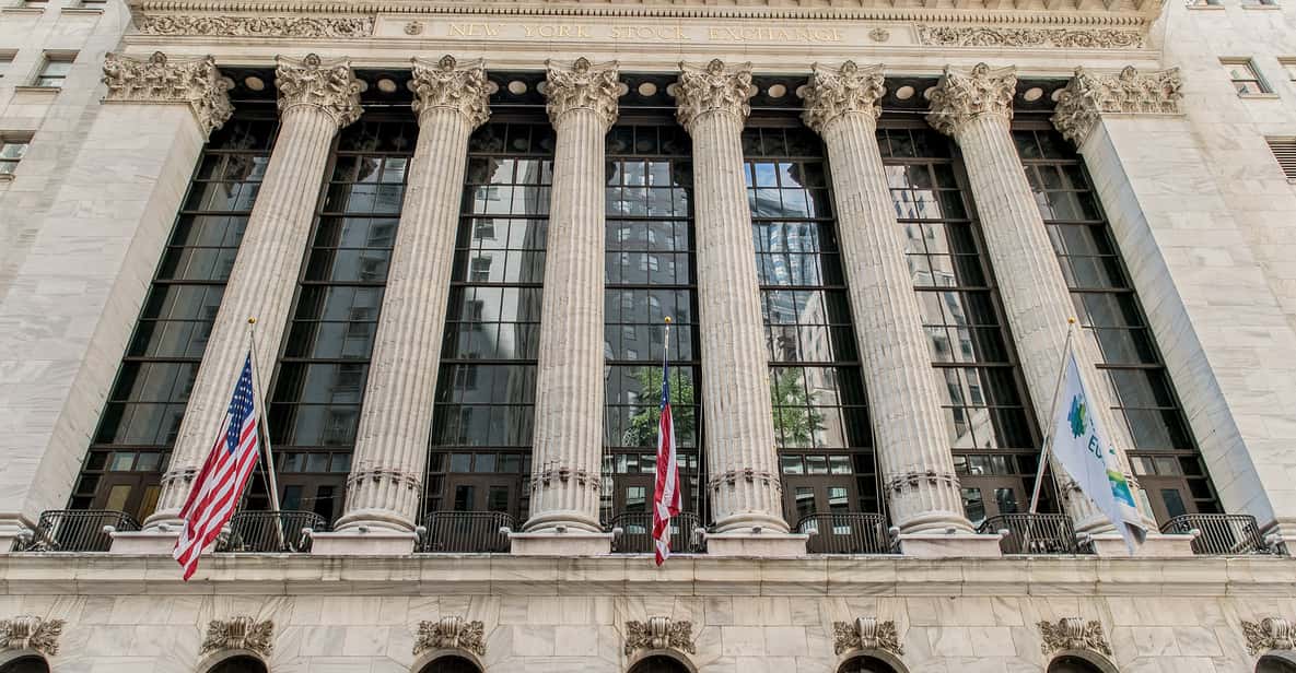 Financial Crisis Tour with a Wall Street Professional | GetYourGuide