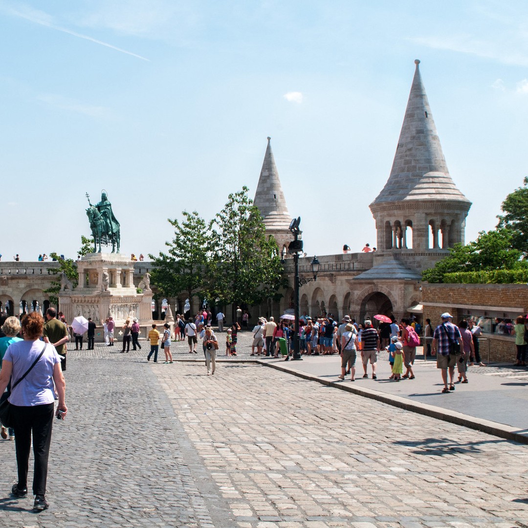 Budapest: 3-Hour Live Guided Sightseeing Tour | GetYourGuide