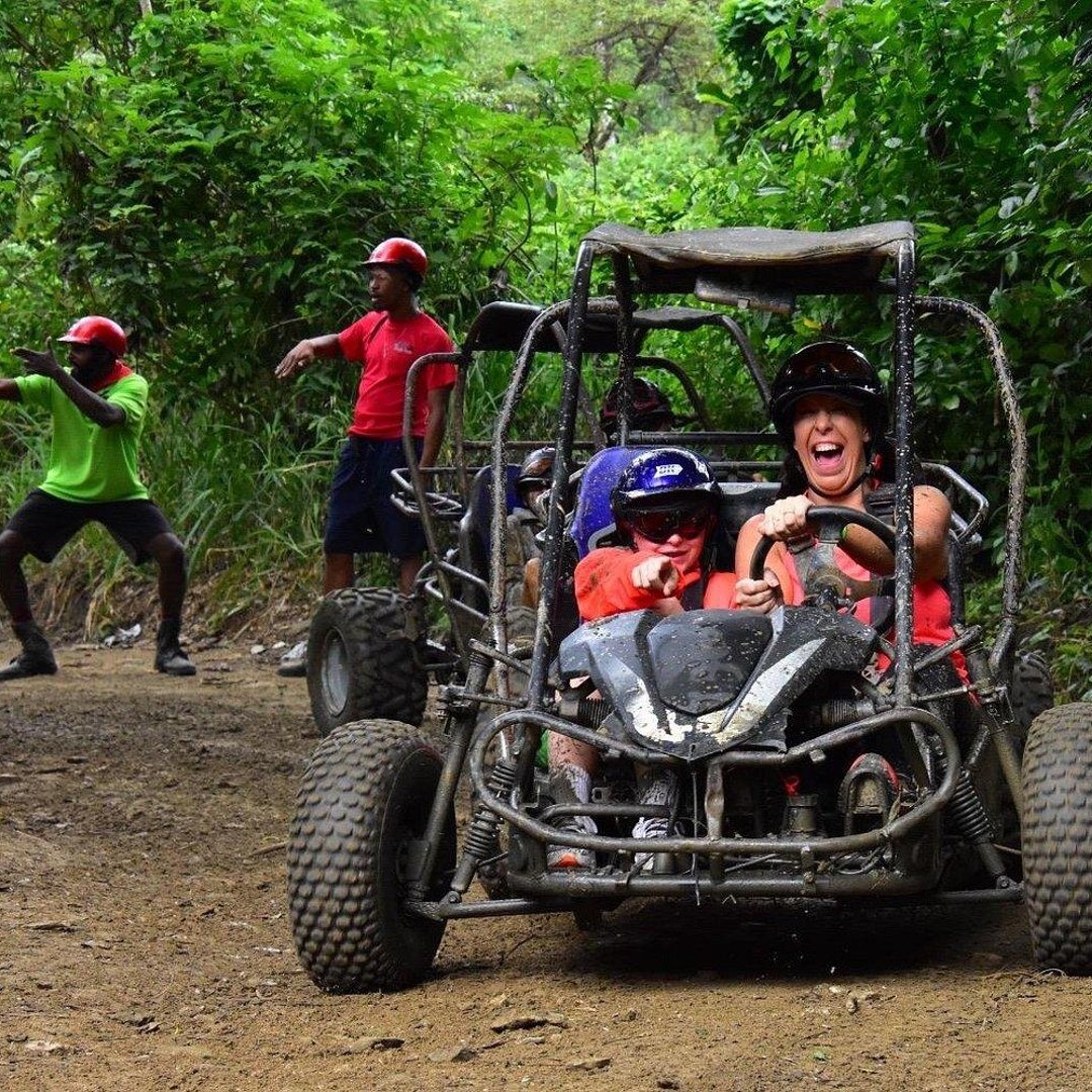 Excursión en buggy por las dunas al atardecer en Roatán y aventura en ...