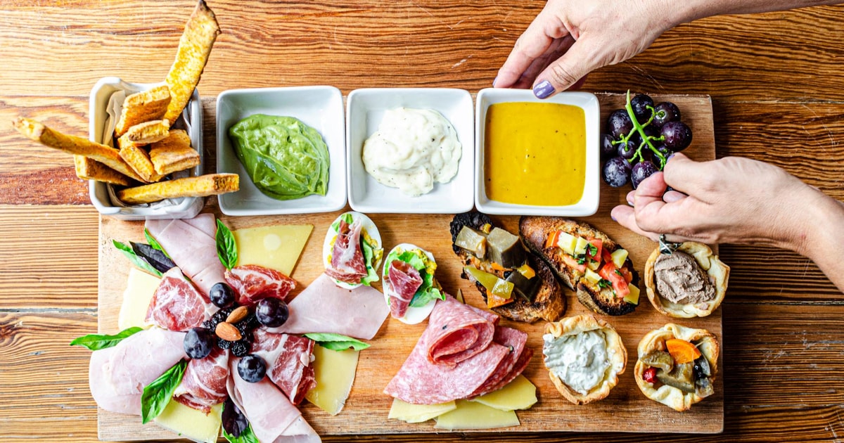 Family Winery: Full Tour from Colonia with wine tasting | GetYourGuide