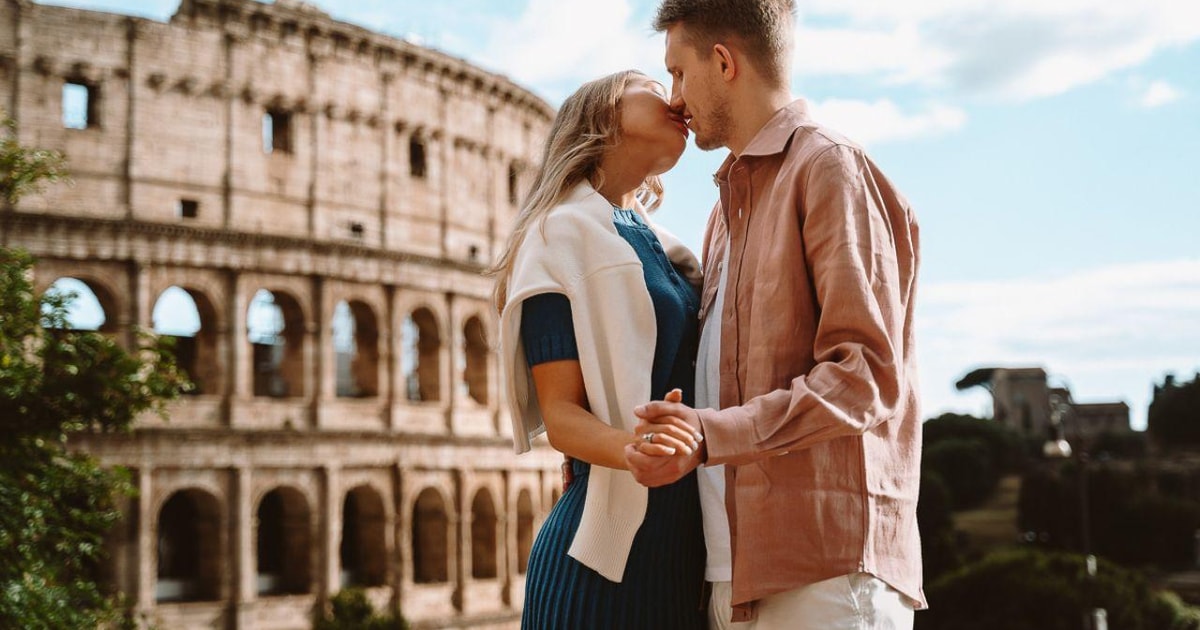 Rome: Romantic Couple Photoshoot Tour VIP | GetYourGuide