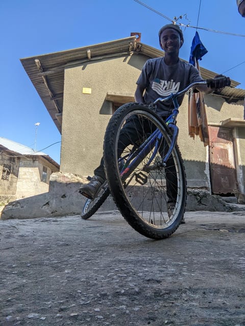 Rise & Ride Uswazi Streets The Other Side of Ng'ambo Town | GetYourGuide