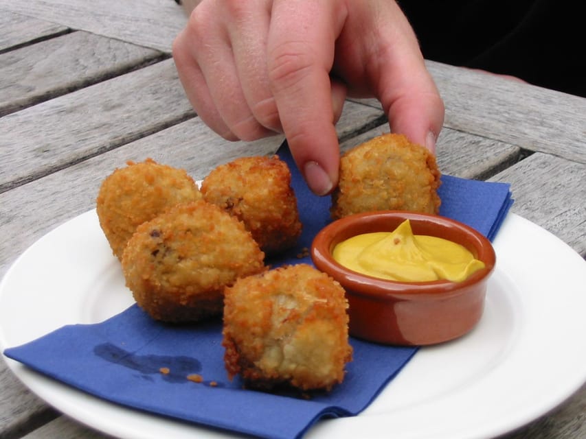 Food Tour Utrecht: Try out 7 dutch bites | GetYourGuide