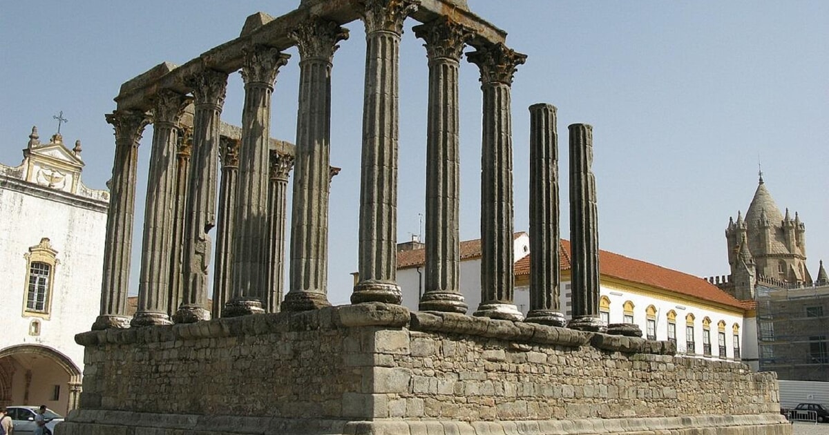 Evora: walking tour highlights audio and gps guided | GetYourGuide