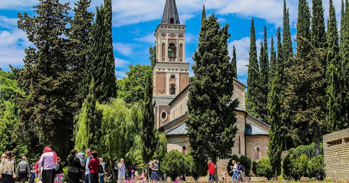 Kakheti: Sighnaghi, St. Nino Basilica, and Bread Making Tour | GetYourGuide