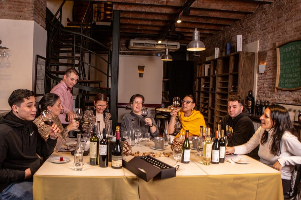 Cata de vinos de Buenos Aires: Argentina de Norte a Sur | GetYourGuide