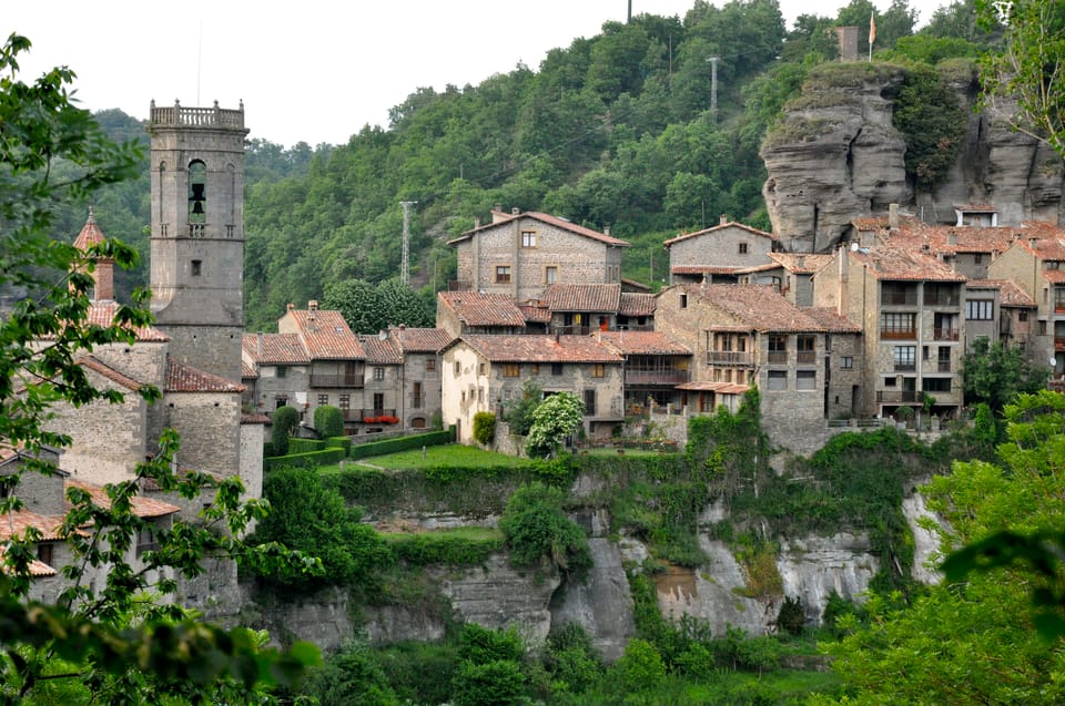 Barcelona: Pyrenees Villages and Trails Full-Day Tour | GetYourGuide