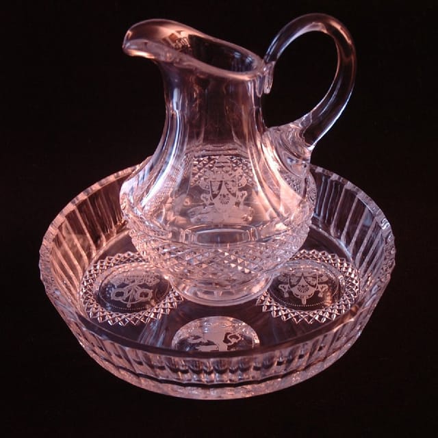 Nizbor Glass Factory Tour | GetYourGuide