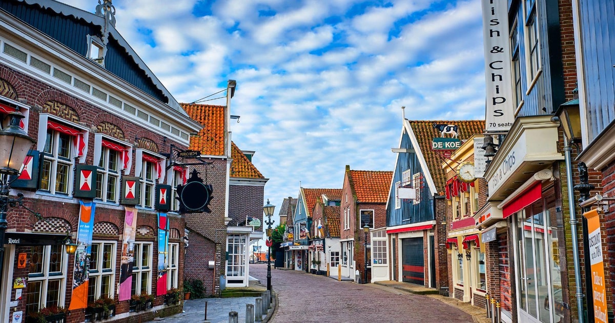 Walking tour Volendam with your own AI-guide on your mobile | GetYourGuide