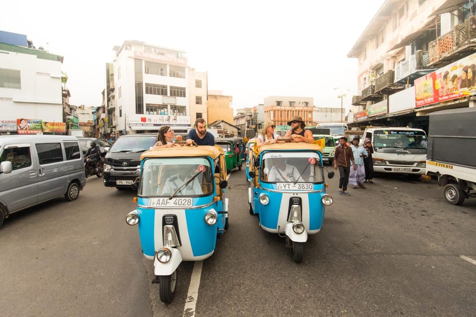 Colombo: Stadt-Highlights Tuk-Tuk Tour mit Mahlzeit und Getränken ...