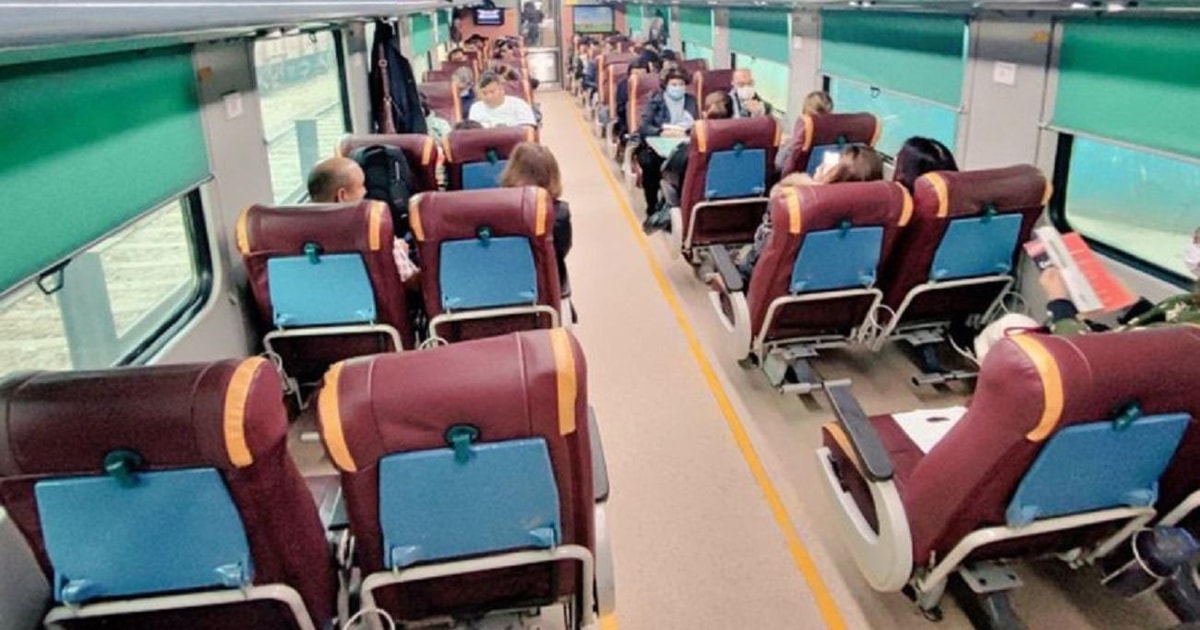 De Délhi: Viagem de 1 dia ao Taj Mahal e ao Forte de Agra de trem ...