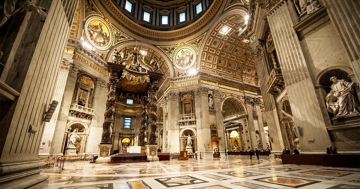 Rondleiding door de Sint-Pietersbasiliek met Heilige Deur & Vaticaanse ...