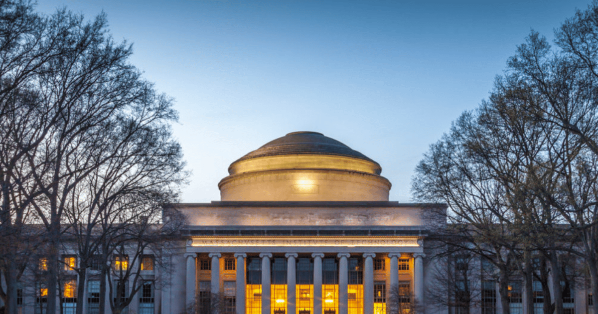 Cambridge: MIT Guided Walking Tour with Student Guide | GetYourGuide