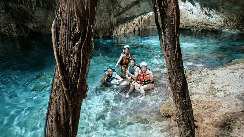 Día Completo Desayuno Flotante, Cenotes และ Temazcal และ TULUM ...