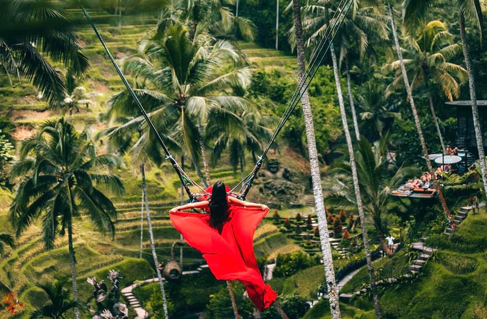 Jungle Bali Schommel: Zweef boven de prachtige landschappen van Bali ...