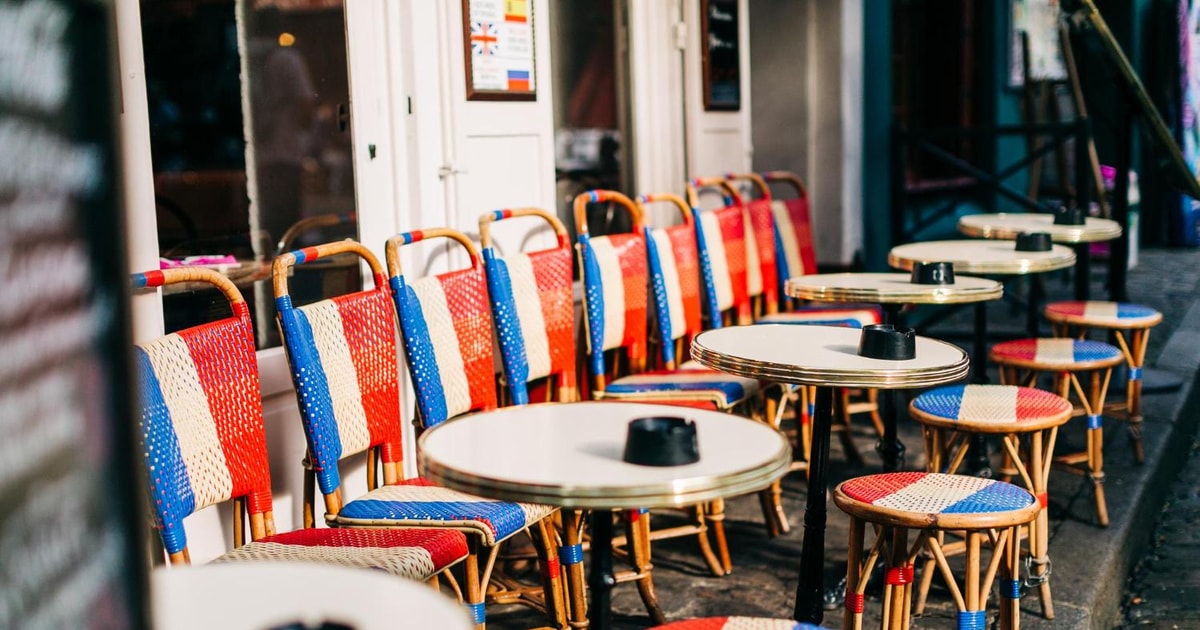 Paris: Capture the most Photogenic Spots with a Local | GetYourGuide