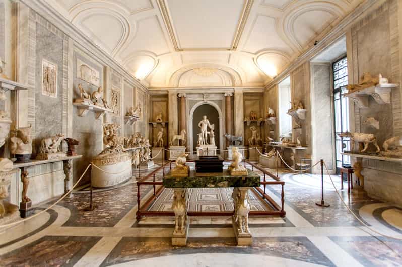 Vaticano y catacumbas: tesoros de la Capilla Sixtina | GetYourGuide