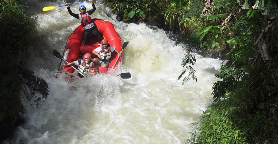 Rishikesh: 12 km Rafting-Tour mit Stromschnellen und malerischen ...