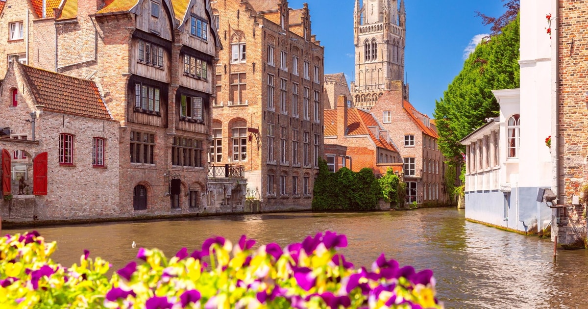 Vanuit Brussel: Brugge per trein met rondleiding en boottocht ...