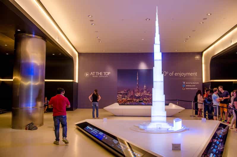 Dubai Burj Khalifa Tickets & Tour: Level 124, 125 and 148 | GetYourGuide