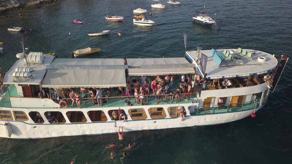 Poreč: Boat Party with transfer from Pula | GetYourGuide